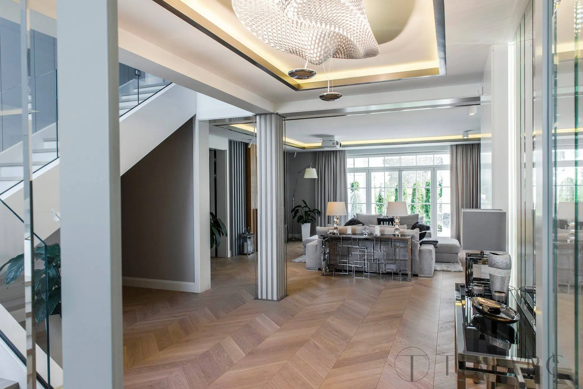 300m2 dom, ponadczasowa elegancja i szyk | Proj: TIM Arc by TiM Grey ...
